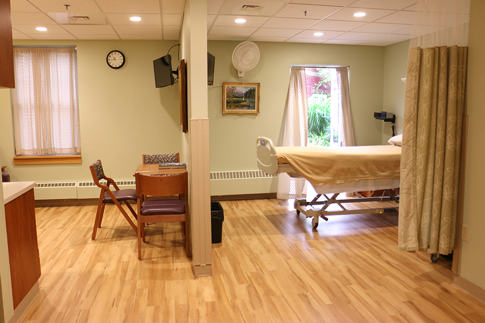 Gifford Palliative Care and End-of-Life Care; Garden Room suite ...